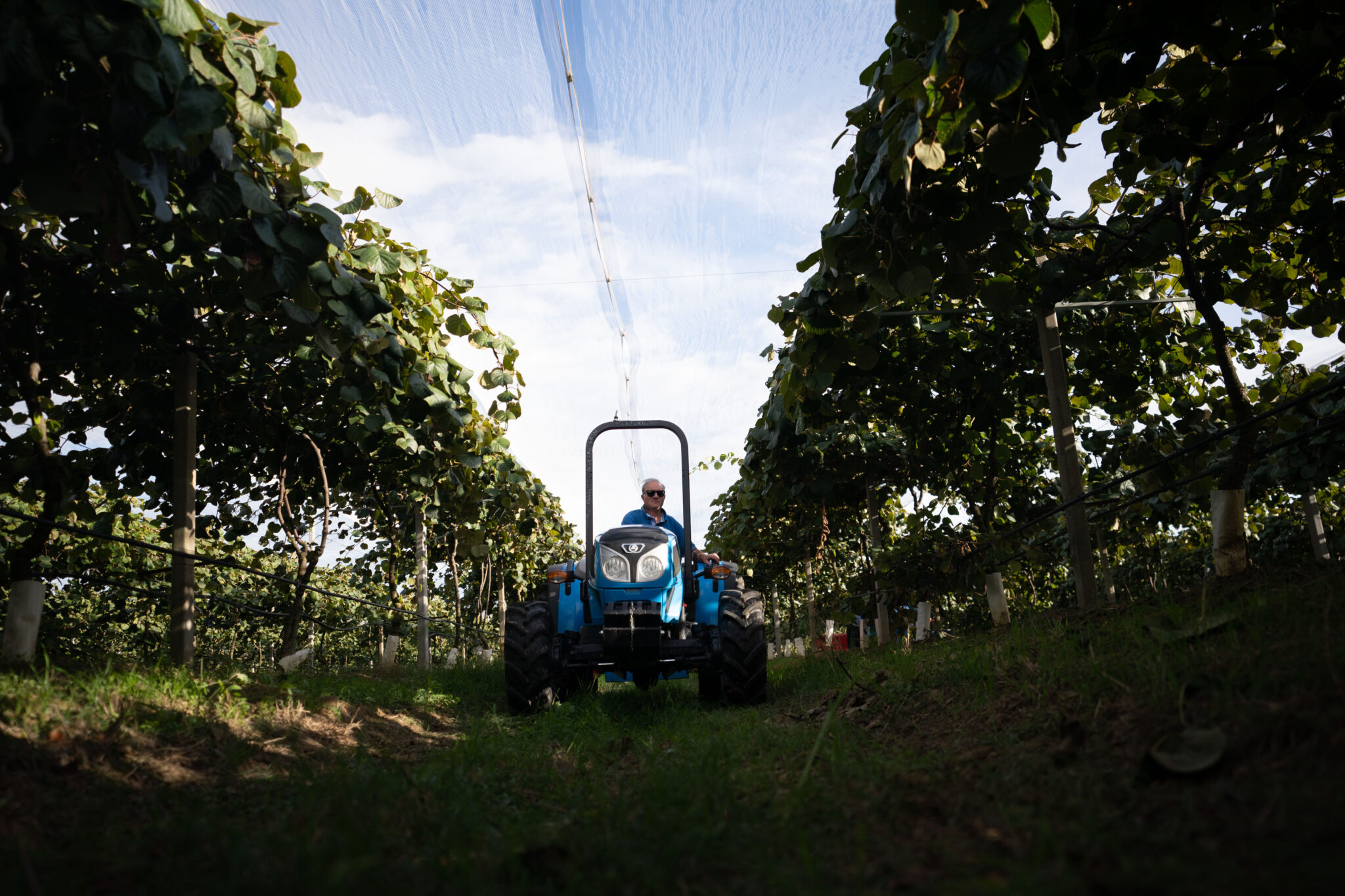Farming on Slopes: The Best Wheeled Machines for the Job | BKT Tyres
